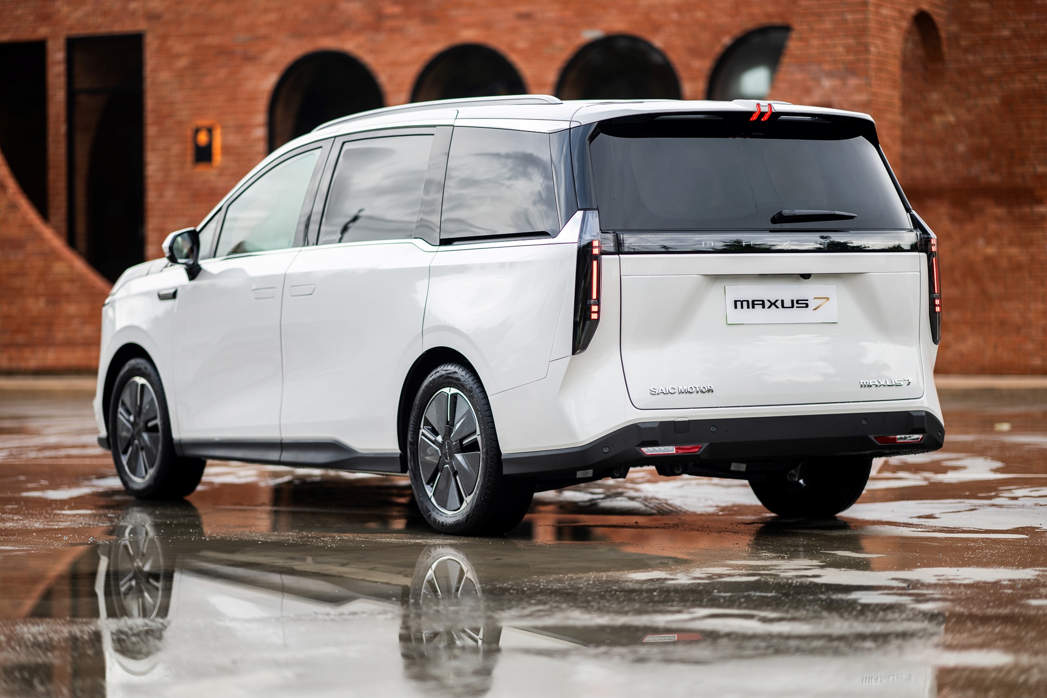 เอ็มจีลุยตลาด e-MPV 7 ที่นั่ง ส่ง NEW MG MAXUS 7 ราคา 1.769 ล้านบาท ตอบ ...